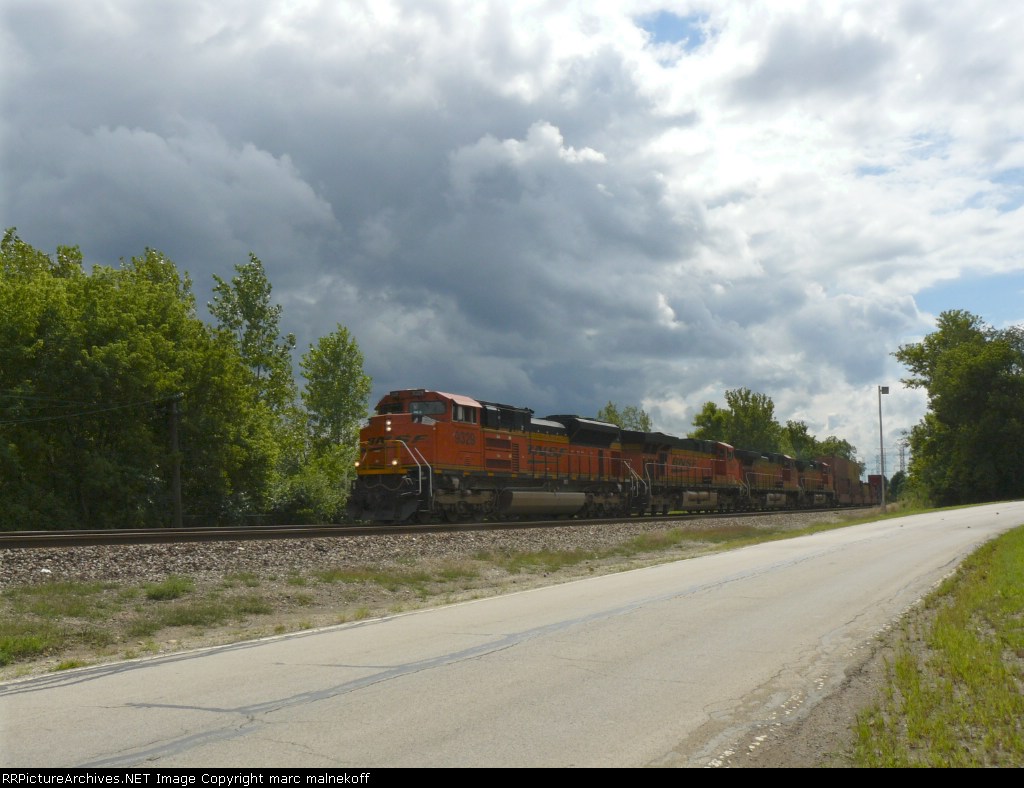 BNSF 9329